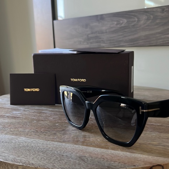 Tom Ford | Accessories | Tom Ford Square Sunglasses Ft939 | Poshmark